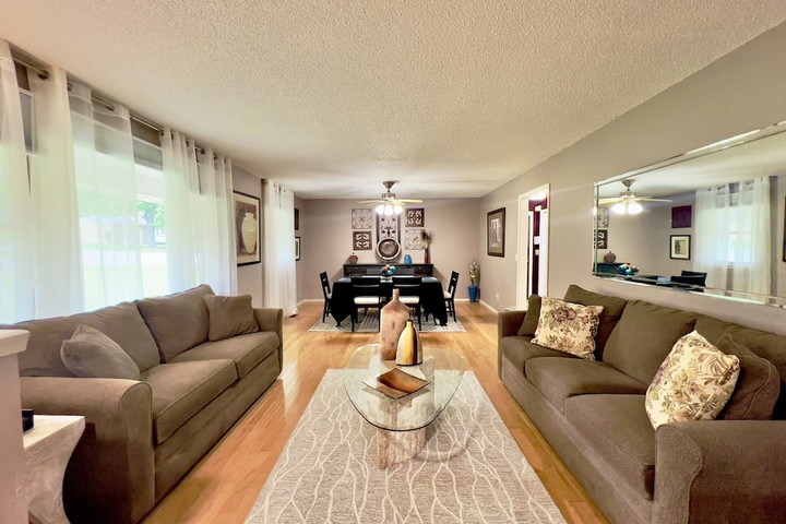 Spacious 3 Bed, 2 Bath Home, 5 Min To Town Square, Close To Baxter Hospital - Mountain Home, AR