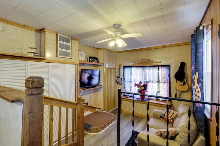 Waterfront Family Home W/ Dock In Poquoson! - Hampton, VA
