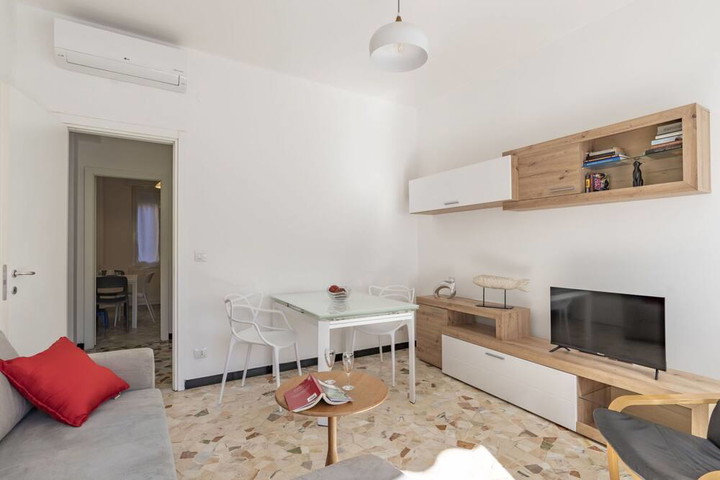 Beautiful Apartment For 4 Guests With A/c, Wifi, Tv, Balcony And Pets Allowed - Alassio