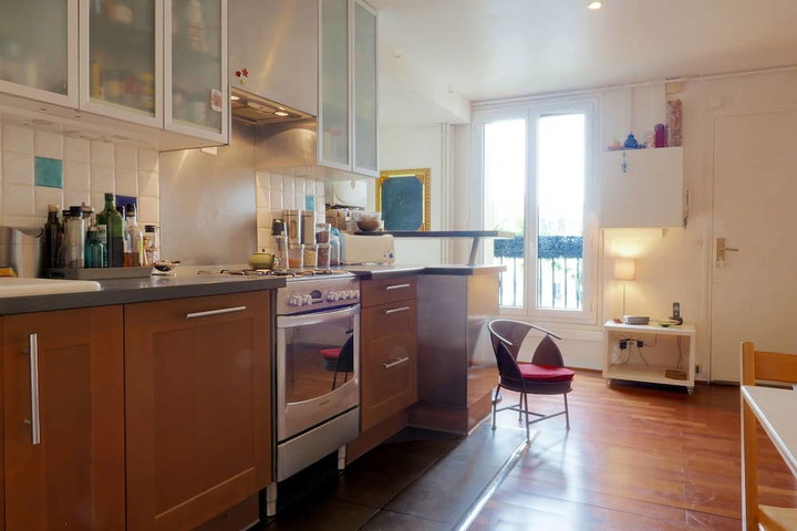 Apartamento De Carácter, Amplio Y Luminoso De 57m2 En Patio Ideal Familia / Amigos - París