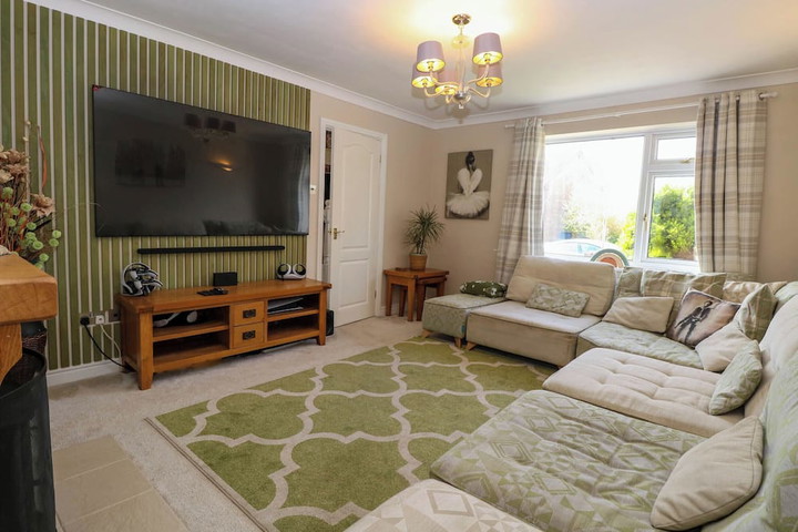 6 Barleycroft, Family Friendly, Character Holiday Cottage In Hemsby - Winterton-on-Sea