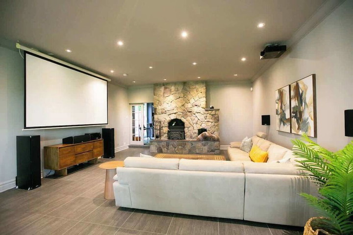 Luxury 4br Stay With Swim Spa, Golf & Fireplaces - Caledon, ON, Canada