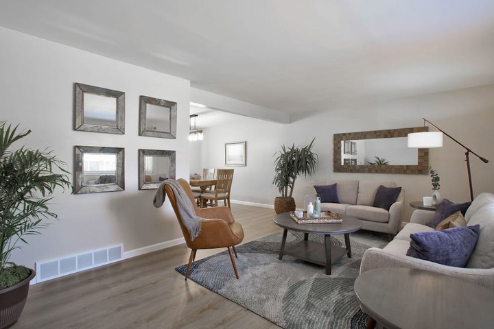Large Home Inarvada, Centrally Located, 20min To Downtown, Garage Parking, 420ok - Arvada, CO