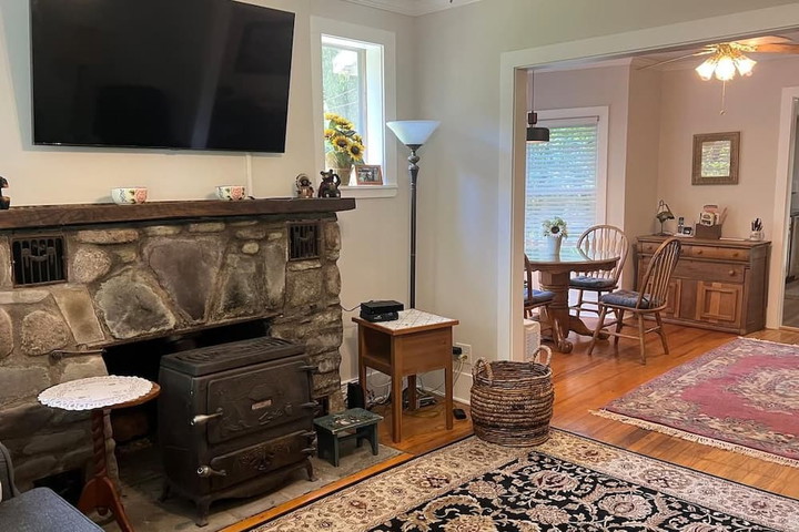 Waterfront Getaway In The Heart Of The Catskills - Phoenicia, NY