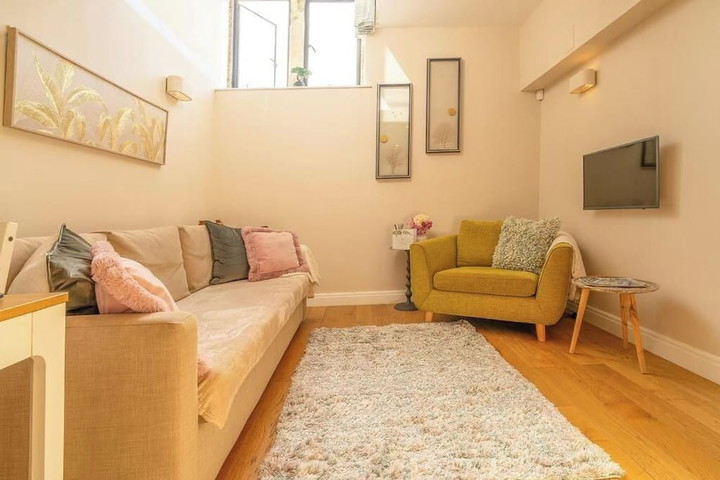 Charming Historic Apartment In Stow-on-the-wold - Kingham