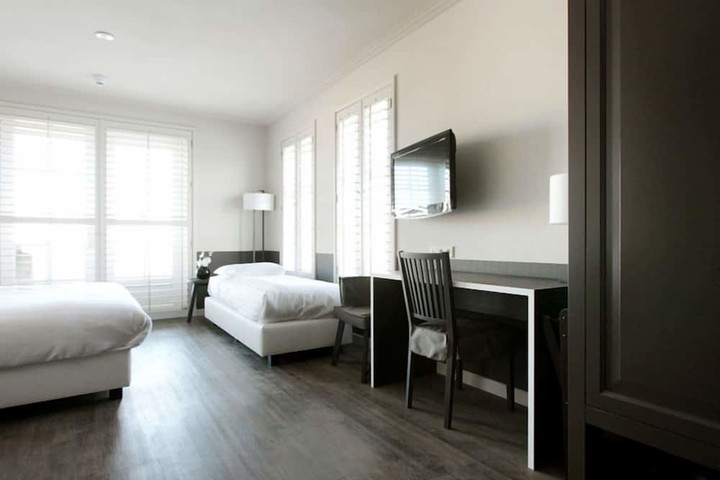 Ideal Urban Stay W/onsite Dining | Scenic Goois Nature Reserve & Local Sites - Hilversum