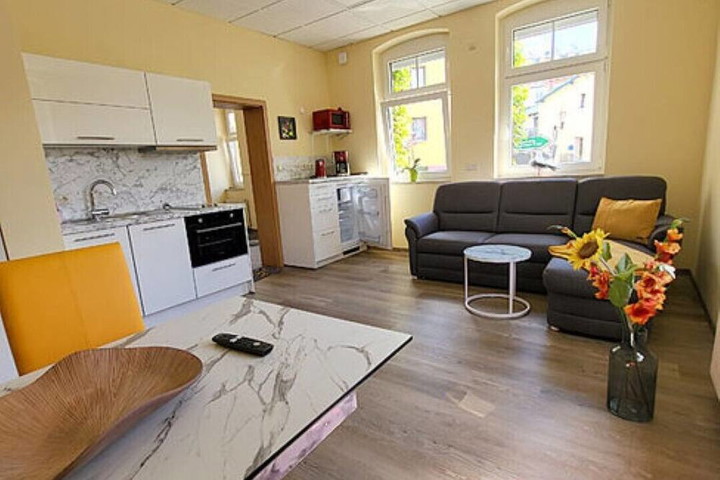 Rustic & Serene Forest 4 Bedroom Home - West Coast Retreat - Saanich Peninsula