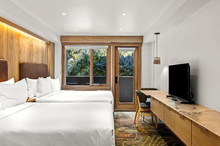 Banff Superior Queen Room W/ Incredible Vistas - Banff