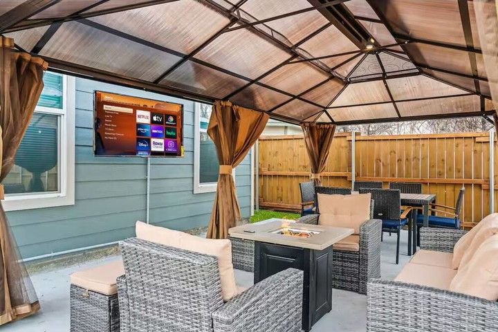 Hottub + Putting Green Oasis 12 To Downtown - Mesquite, TX