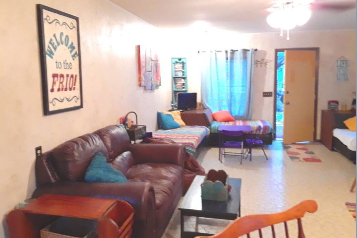 Sunflower On The Friofamily-perfect For 8, Riverfront Access, Next To Neal's - Concan, TX