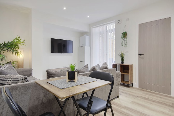One Bedroom Apartment With Wifi And Parking - Wimborne Minster