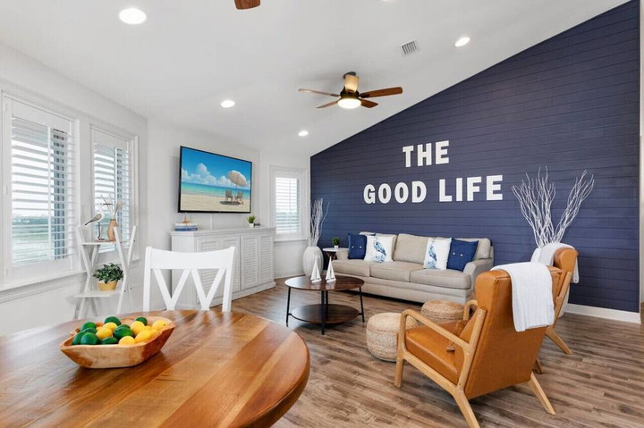 The Good Life · Ultimate Gulf Shores Getaway: Hot Tub, Rv Pad, Fire-pit & Beach - Alabama