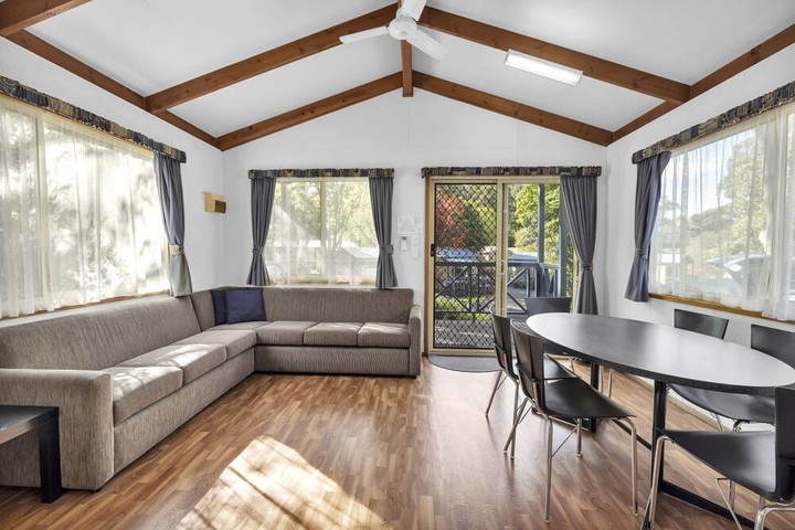 2 Bedroom Superior Villa - Lakes Entrance