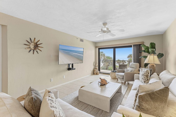 Ocean Front Complex | Ocean Views | Calm + Peaceful Condo | Las Brisas 521 - Ponce Inlet, FL