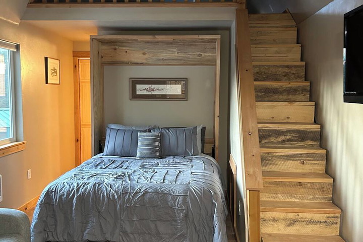 Sunset Cabin @ Base Camp  /  Peaceful Cabin In The Pines - Durango, CO