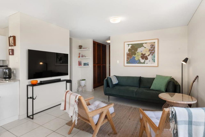 Seaview 6 - Great Views In The Heart Of Avoca - Terrigal
