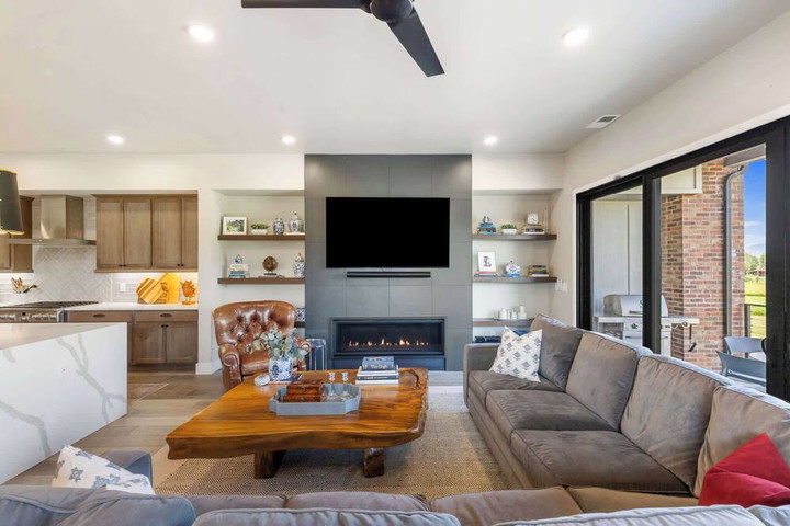 Pagoda Peaks - Luxury Stay Near Bozeman Beach - Bozeman