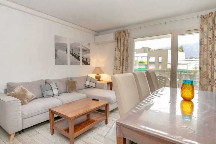 Apartment 'Appartement Aix Les Bains' With Mountain View, Private Terrace And Air Conditioning - Chambéry