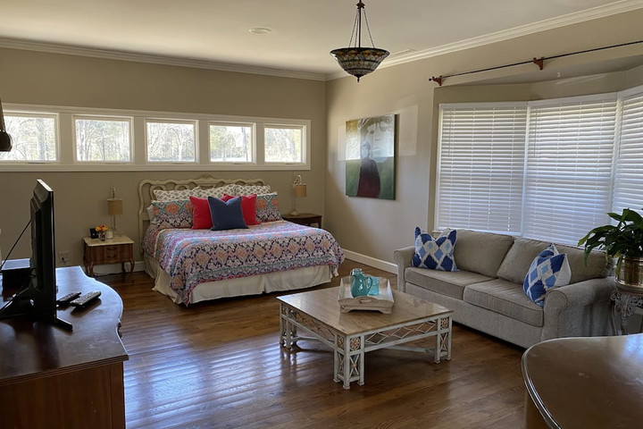 Cheekwood Historic Birdsong Lodge: A Charming Escape Near Downtown Nashville, Tn - Nashville, TN