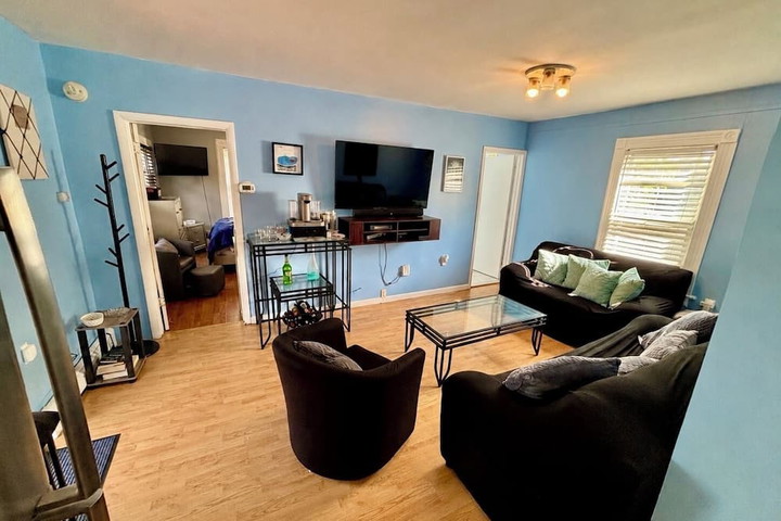 Suburban Comfort W/ Deck, Parking, And Easy Nyc Commute - Montclair, NJ