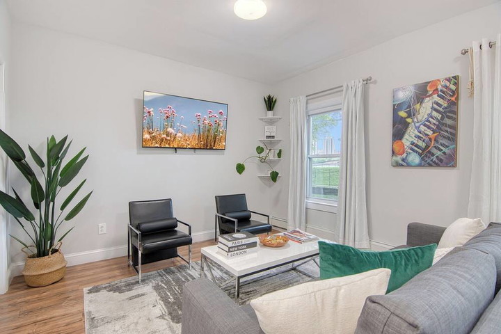 Luxury New-build 2br W King Bed, Designer Finishes + Ultra-fast Wifi & Ac - Edgewater, NJ