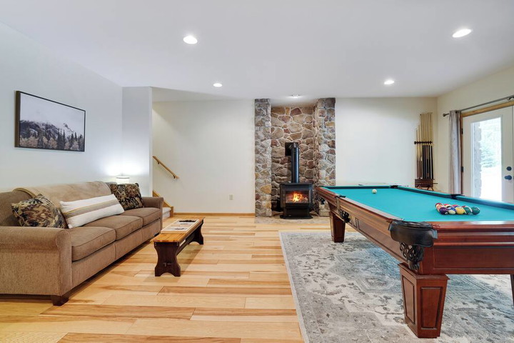 Spa-like Rustic Retreat In Nature With Glass Barrel Sauna, Hot Tub & Pond! - Jim Thorpe, PA