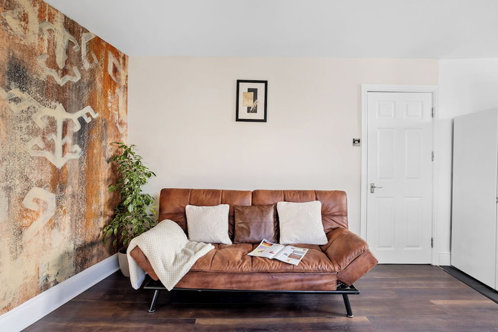 Peaceful, Homely, Pet Friendly With Private Parking - Holiday Apartment 13b - Paignton
