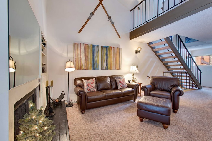 Rock Beach: 3  Br, 2  Ba Townhouse In Carnelian Bay, Sleeps 8 - Tahoe City, CA