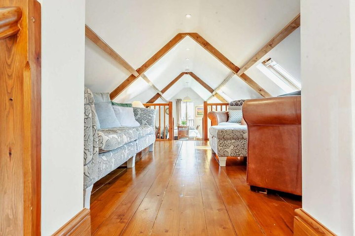 2 Bed In Malmesbury (Oc-91453) - Tetbury