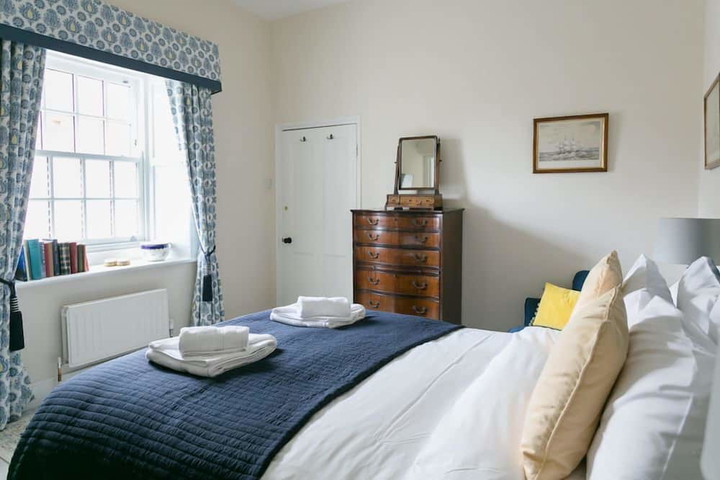 Luxury King Bedroom With Ensuite Bathroom In A Wing Of A Private Country House - Hexham