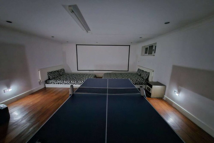 Standard Single Room - Shared - Bracknell