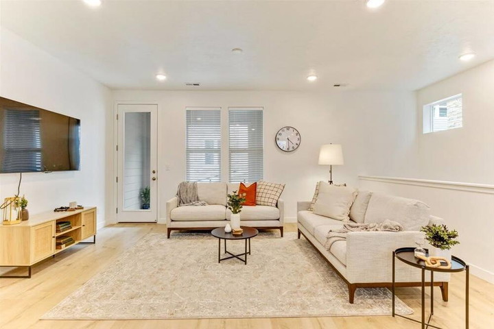 Modern 4br Home, Rooftop Patio, Mountain Views - Vineyard, UT