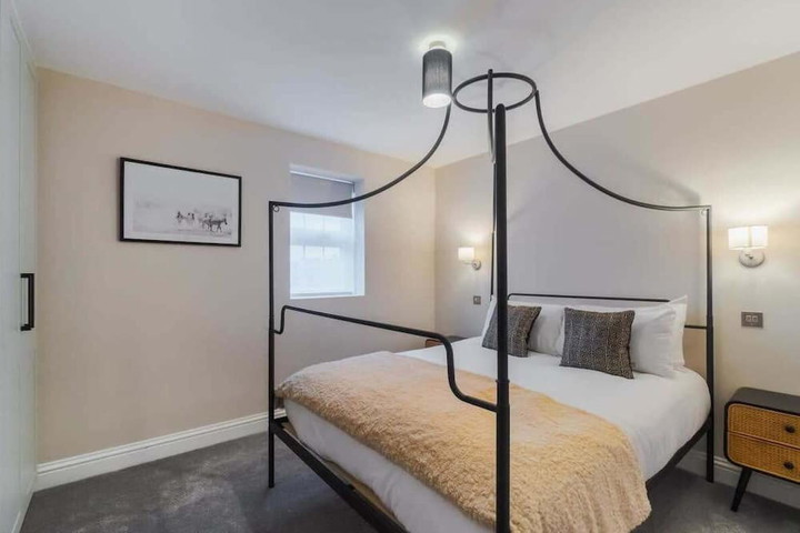 1br Gem, Private Parking - Vat Q - By Tempstay - 斯勞