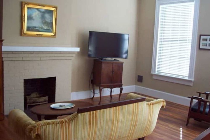 Large Historic Downtown Loft Front - Macon, GA