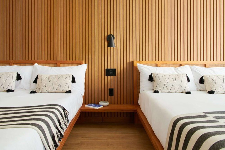 Rockaway Beach Stay | Pool. Rooftop. Dining + Spa - Rockaway Beach, NY