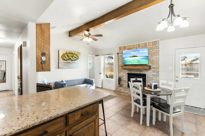 Quiet And Delightful 4-bedroom House - Abilene, TX