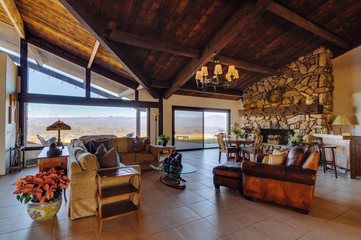 Best Views Of The Santa Ynez Valley! 4 Bedrooms, Infinity Edge Pool And Sauna - Los Olivos, CA