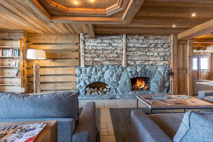 Cosy Apartment With Pool, Spa And Gym, Ski-in Ski-out, Sleeps 4-6. - Val Thorens