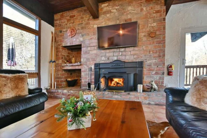 Blue Chalet Hot Tub+sauna! - Collingwood