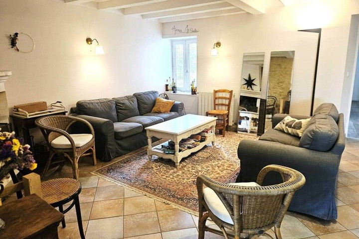 La Bregaudière: A Large Family Home - Crest