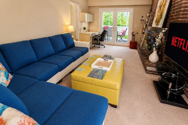 Thornhill Luxury Retreat | Perfect For Families, Groups & Business Travellers - Markham