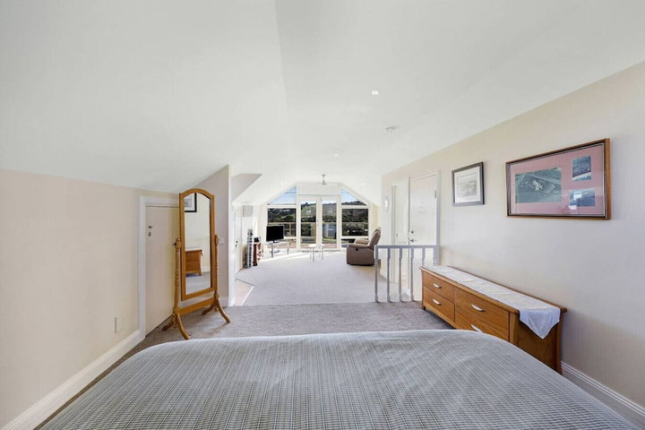 Logans Beach Apartments - The Loft - ウォーナンブール