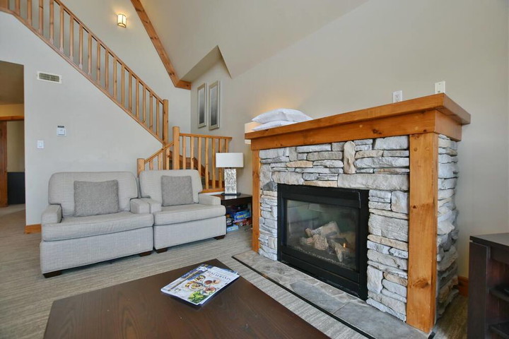 Blue Mountain 2 Storey Townhouse- Sta License # Lcstr20210000210 - Ontario