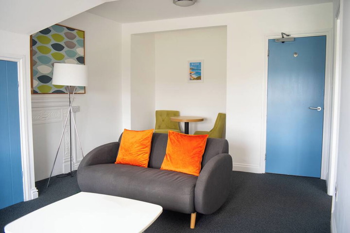 Top Floor 1 Bedroom Apartment - Bude