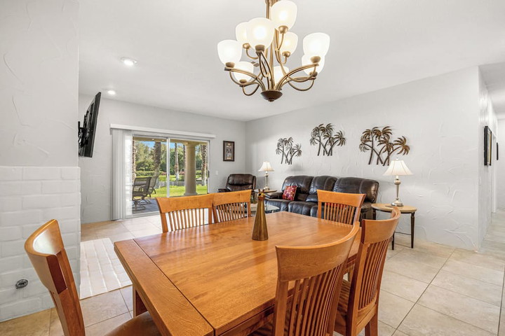 Poolside Lower Level 3-bedroom Condo In Fantastic Palm Desert - Palm Desert, CA