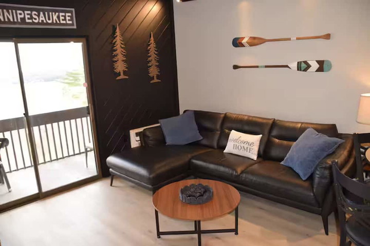 Walk To Weirs Beach Boardwalk With Treetop Views Of Lake Winnipesaukee! - Laconia, NH