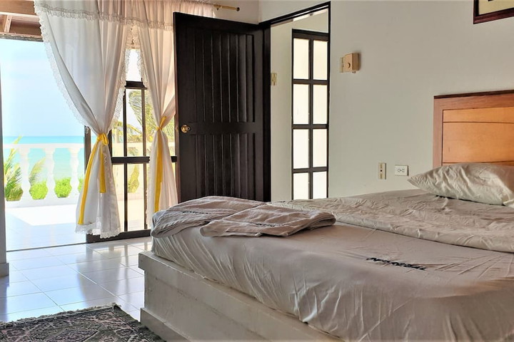 Seaside Cottage With Pool And Private Beach - Puerto Escondido