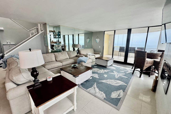 Oceanfront 2 Story Penthouse Paradise - Breath Taking Views! - Daytona Beach, FL