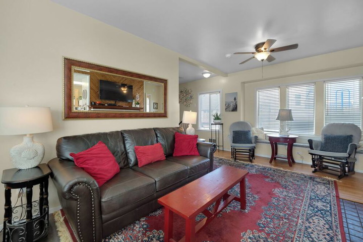 The Tides By The Sea - Entire Rental Unit In Seaside, Oregon, United States - Cannon Beach, OR