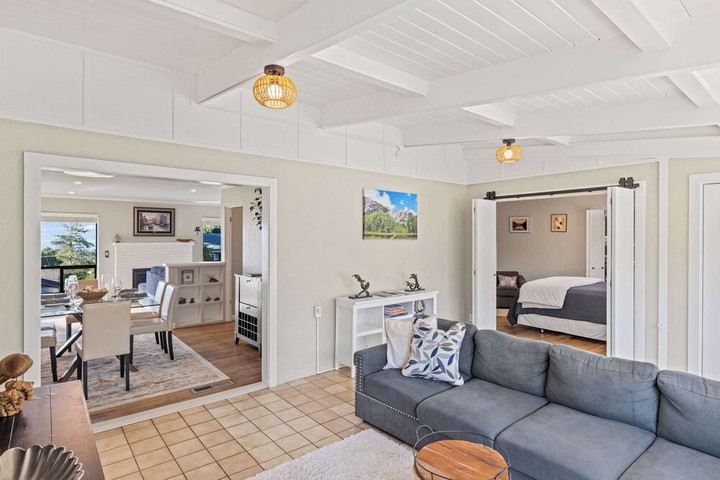 Charming Pg Cottage With Ocean Views! - Monterey, CA